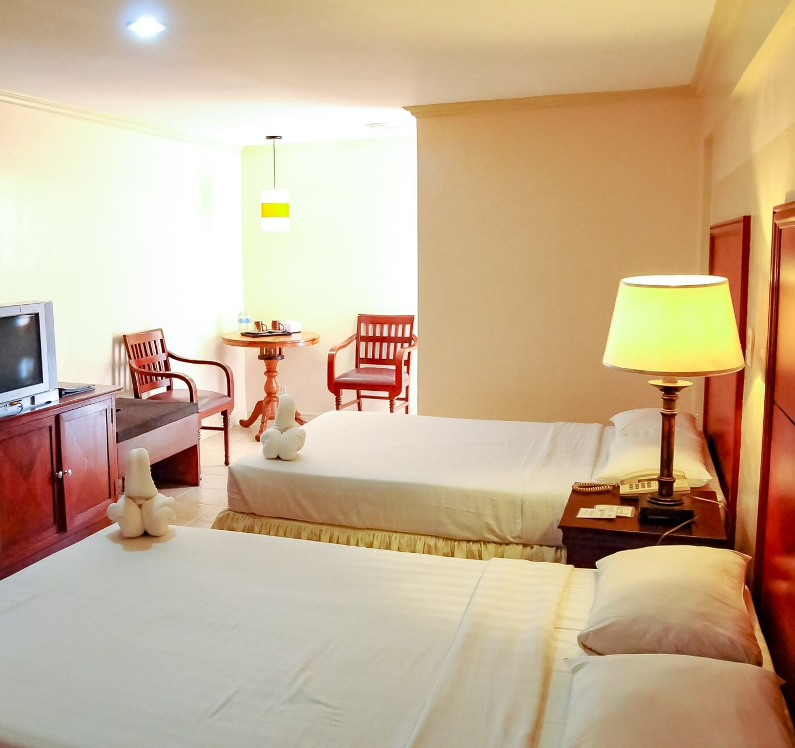 Standard Room:Crown Regency Hotels & Resorts